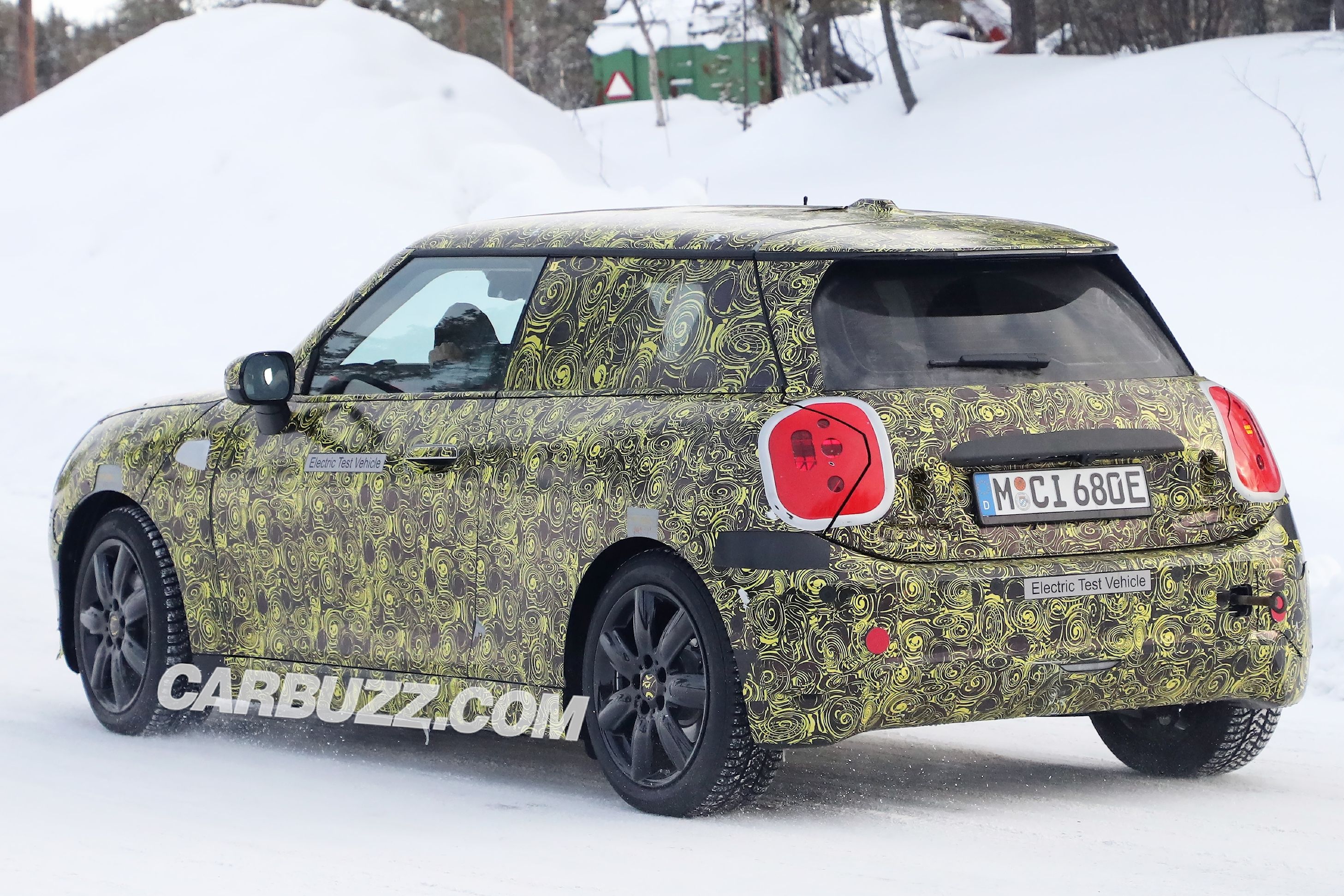 New Mini Cooper EV Will Have 240-Mile Range And 215 Horsepower