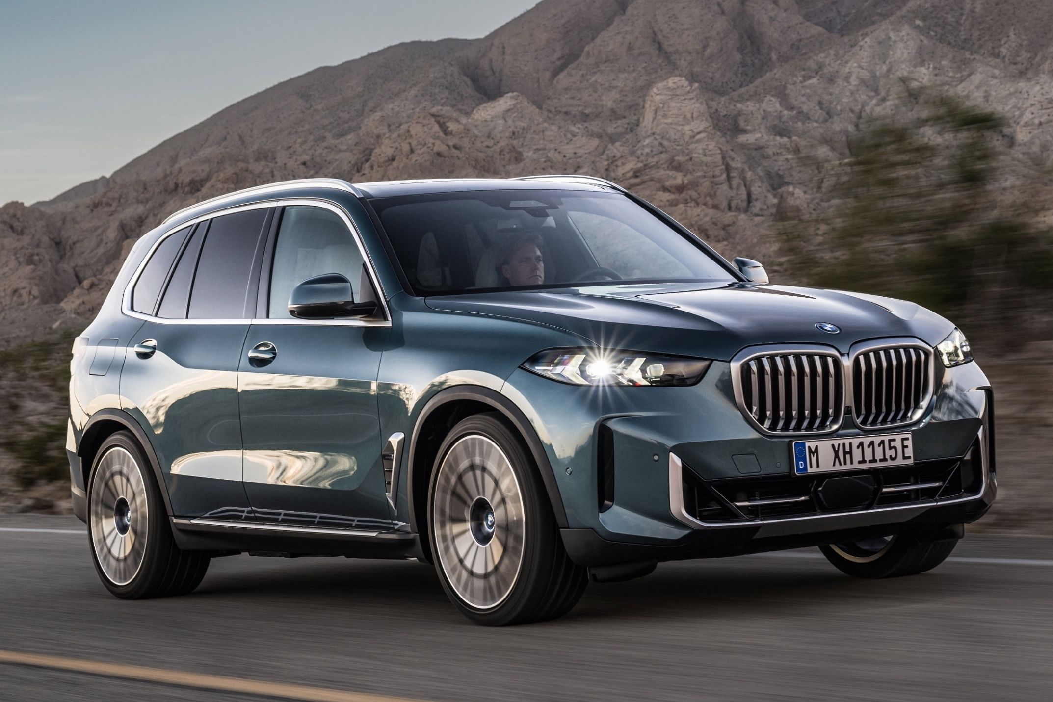 BMW Reportedly Working On New Combustion Engines For Its SUVs