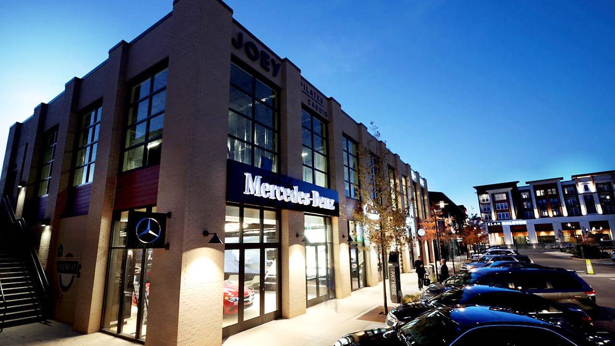 Mercedes' Redesigned Atlanta Store Only Keeps Two Cars On Display