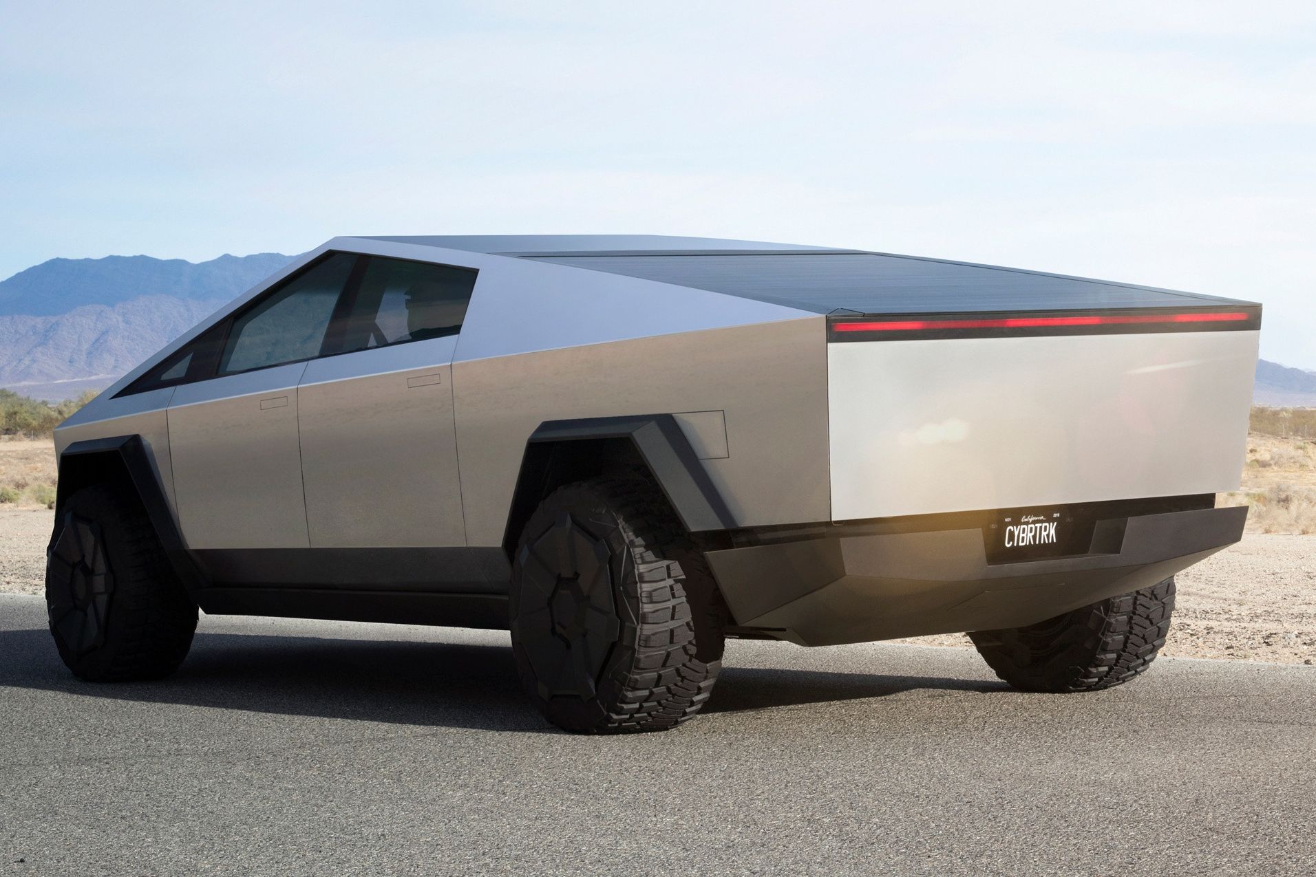 Tesla Shareholder Reveals Loads Of New Cybertruck Details