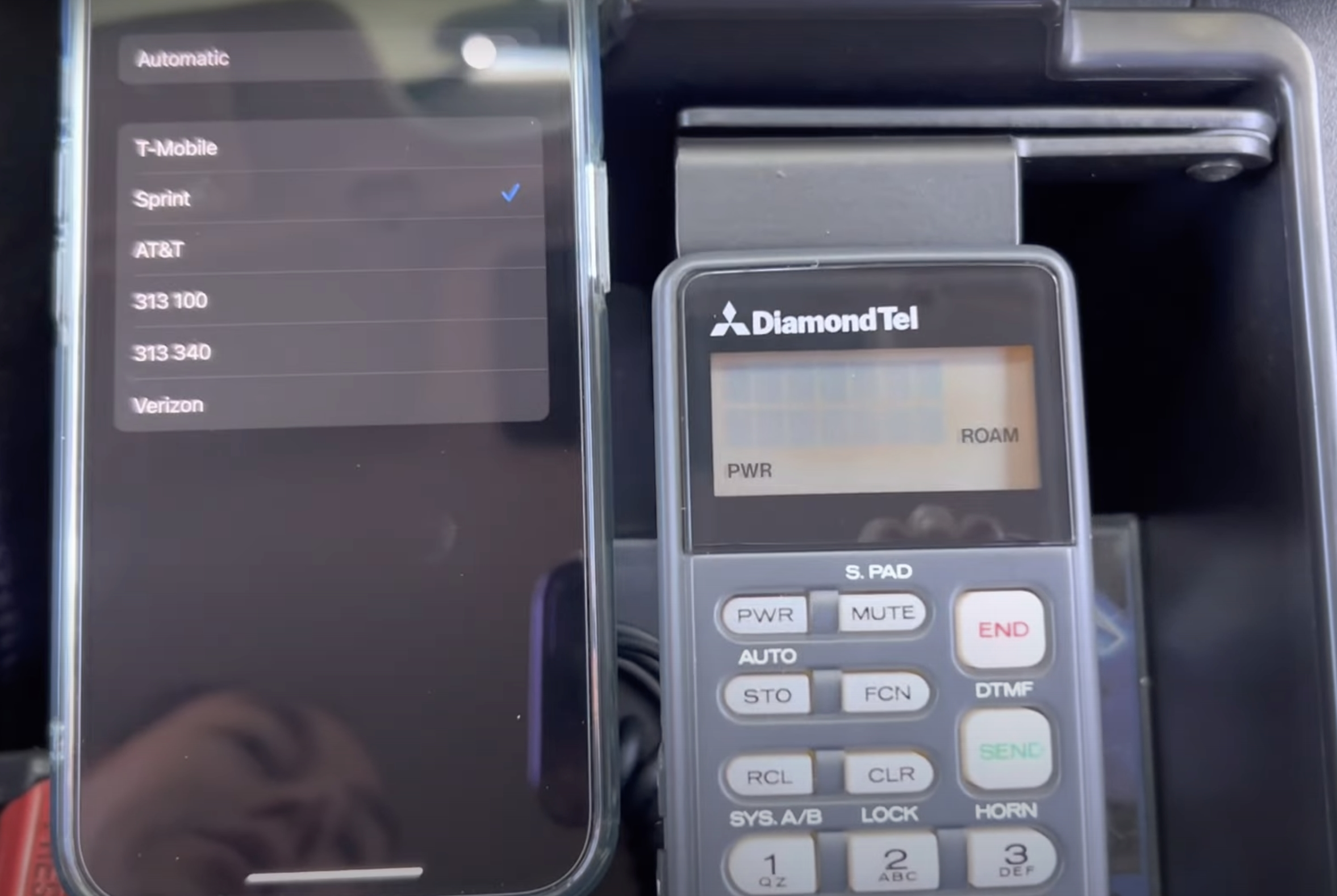 Genius Turns 30-Year-Old Mitsubishi 3000GT Into A Smartphone