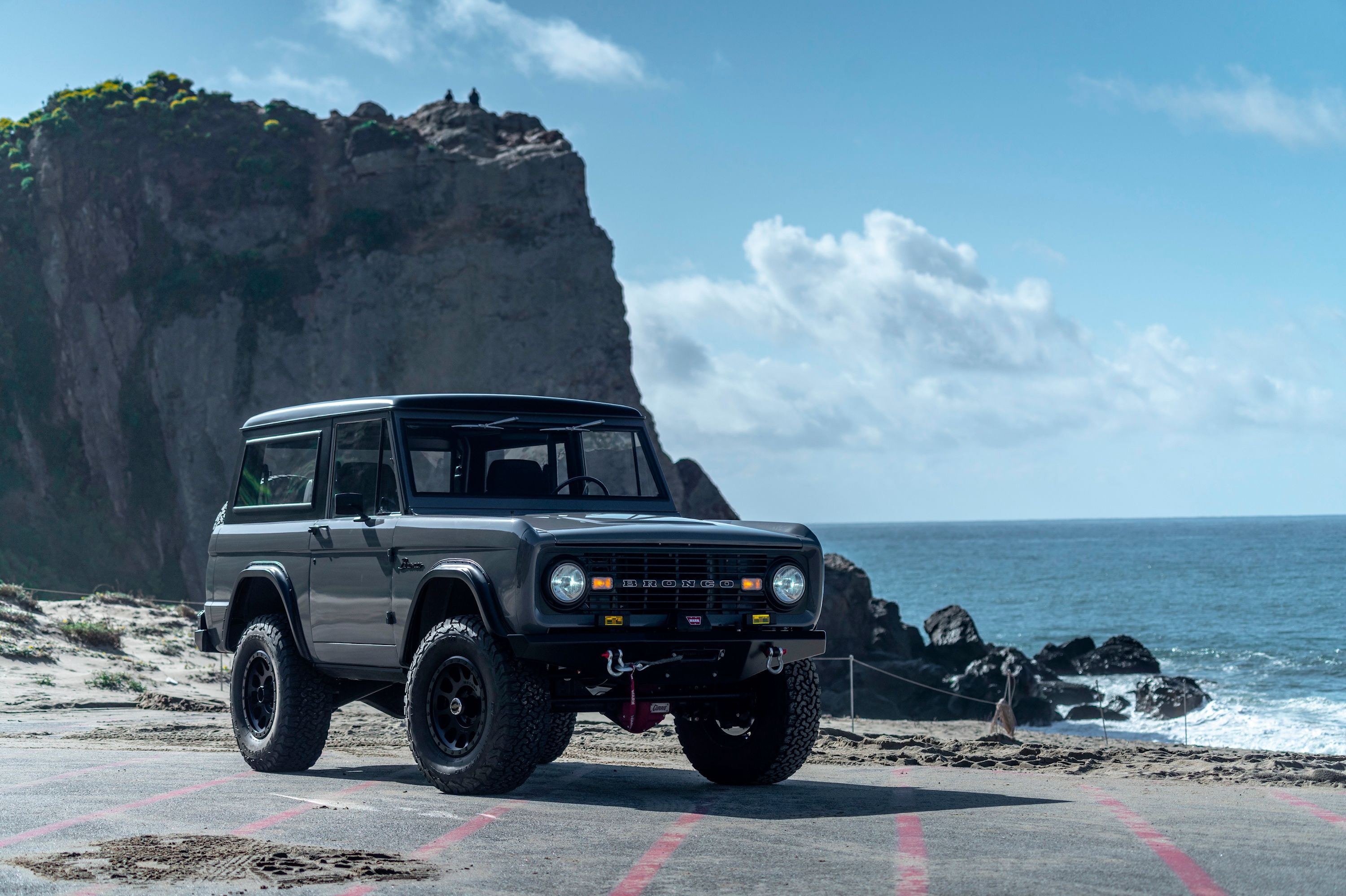 V8-Powered Ford Bronco Restomod Gets Special Trail Edition