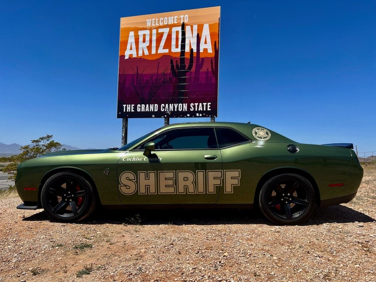 Arizona Sheriff Buys Dodge Challenger SRT Hellcat Redeye To Stop Kids ...
