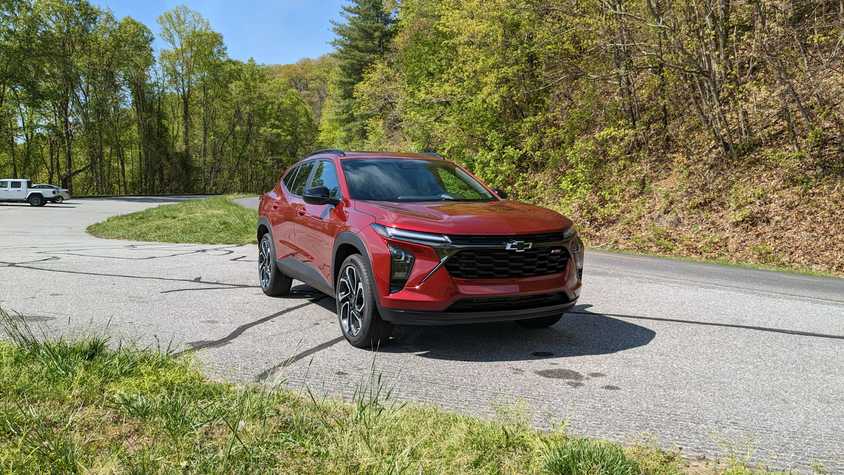 2025 Chevrolet Trax Pricing, Photos & Specs