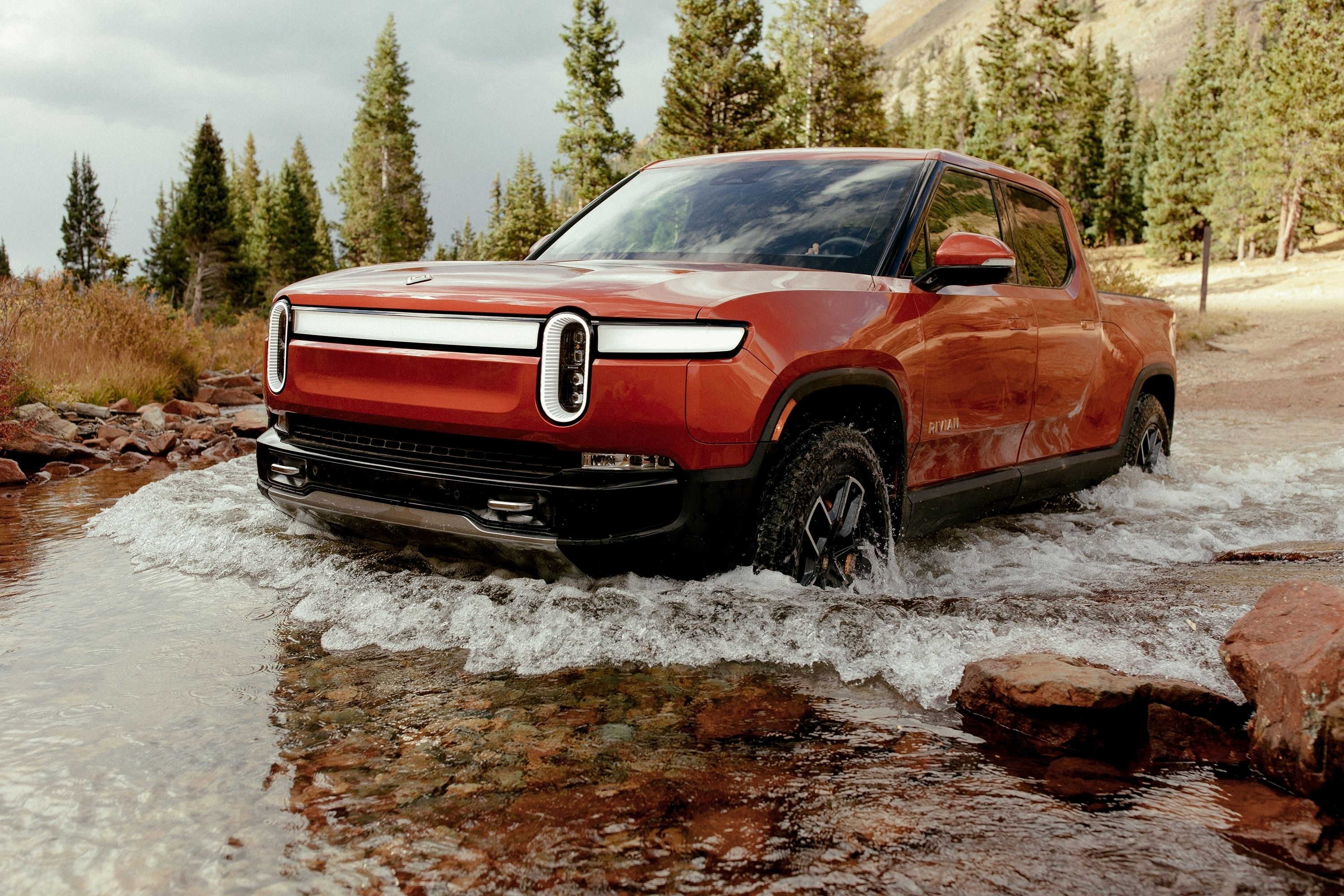 Dual-Motor Rivian R1T With 600 HP Arriving Sooner Than Expected