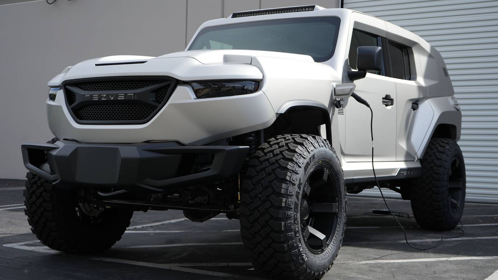 Rezvani Tank Plug-In Hybrid Is Perfect For Eco-Friendly VIPs