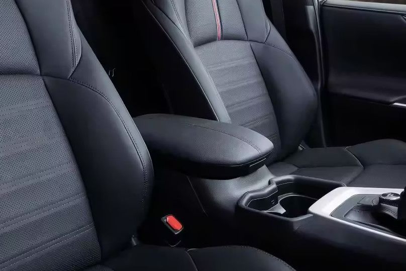 Toyota RAV4 Transforms Into Dakar-Inspired Off-Road Crossover For SEMA