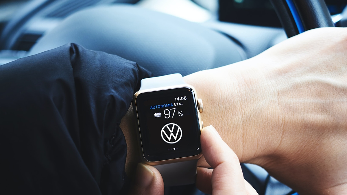 Volkswagen's Smartwatch Will Make Hands-Free Driving Safer