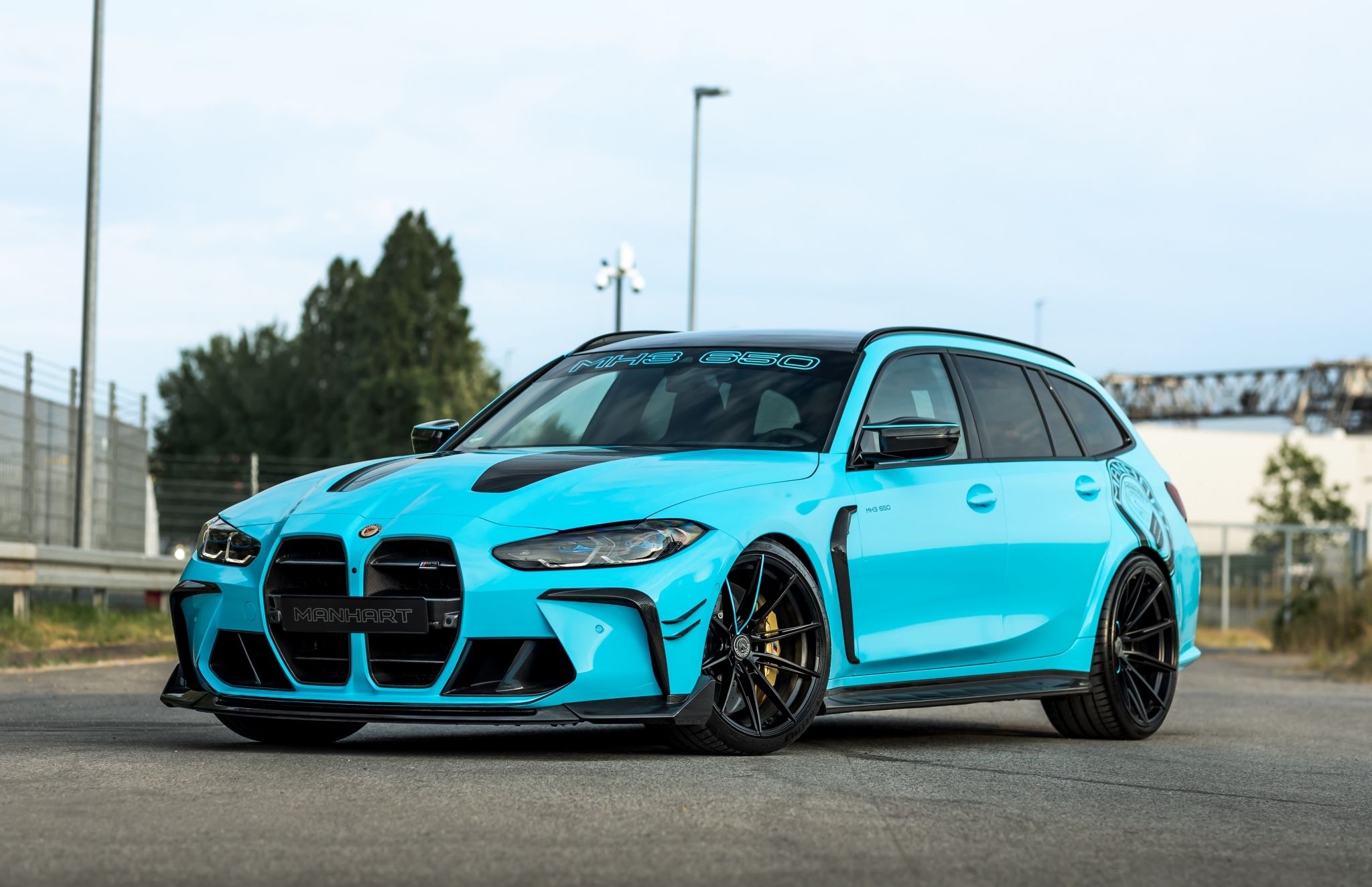 Manhart's BMW M3 Touring Is A 641-HP Smurf On Steroids