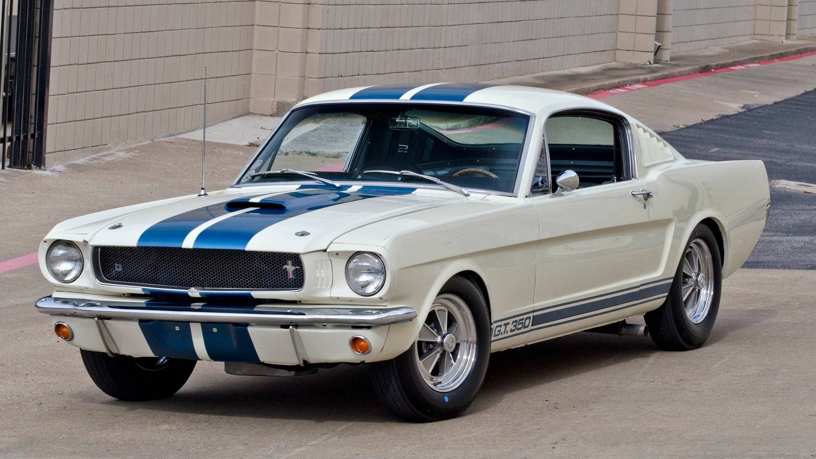 17 Iconic Muscle Cars That Shaped American Automotive History