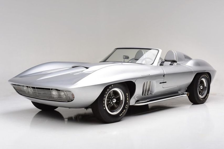 Fiberfab Centurion Is An Outrageously-Styled Corvette With A Bizarre Past