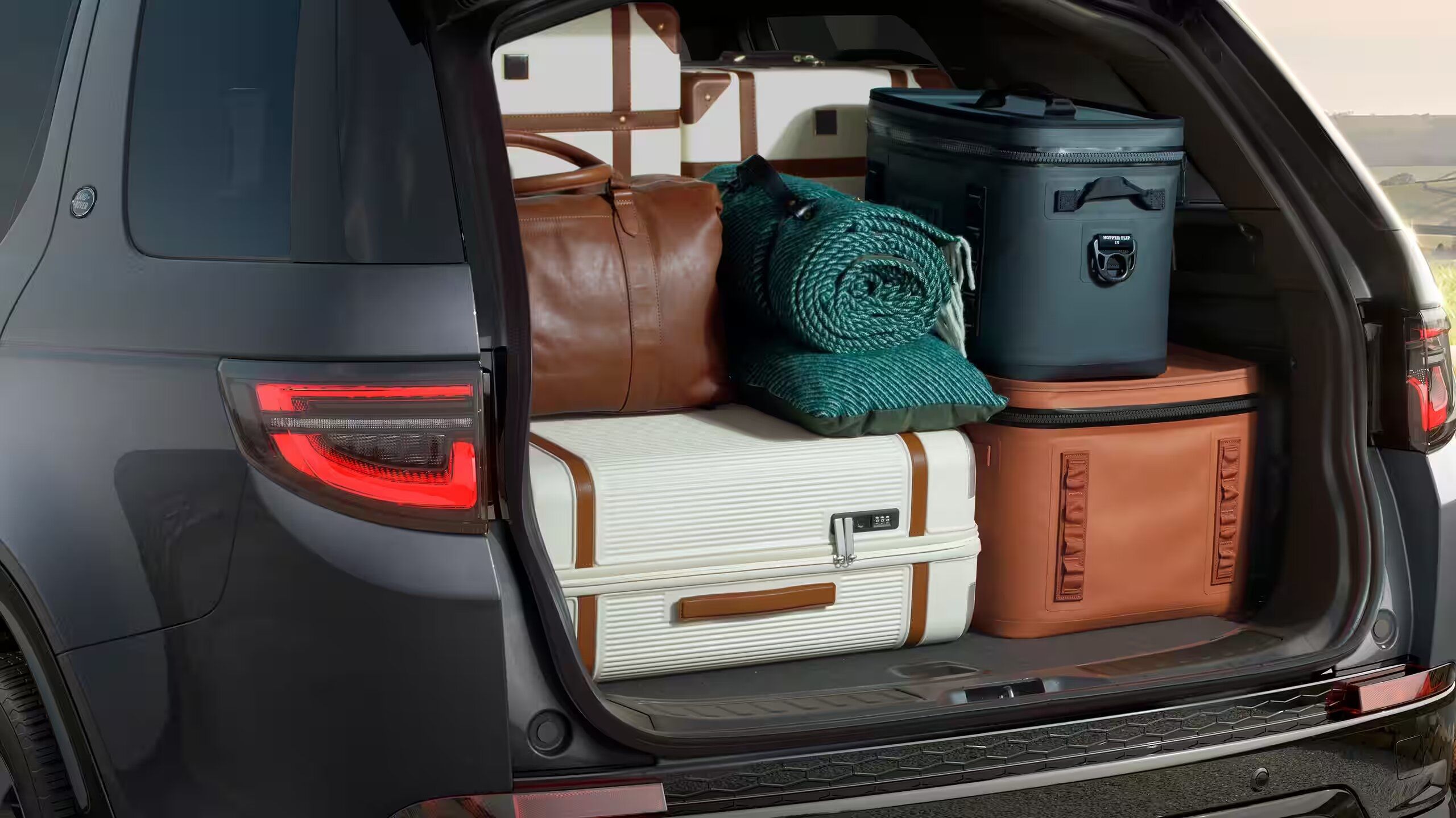2024 Land Rover Discovery Sport Photos Interior CarBuzz