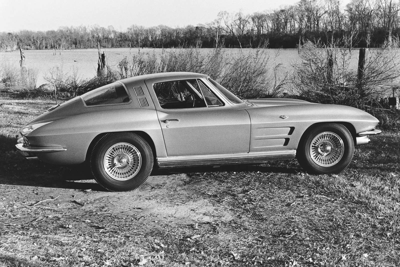 Fastest Chevrolet Corvettes: From Classic Speedsters To Modern Marvels