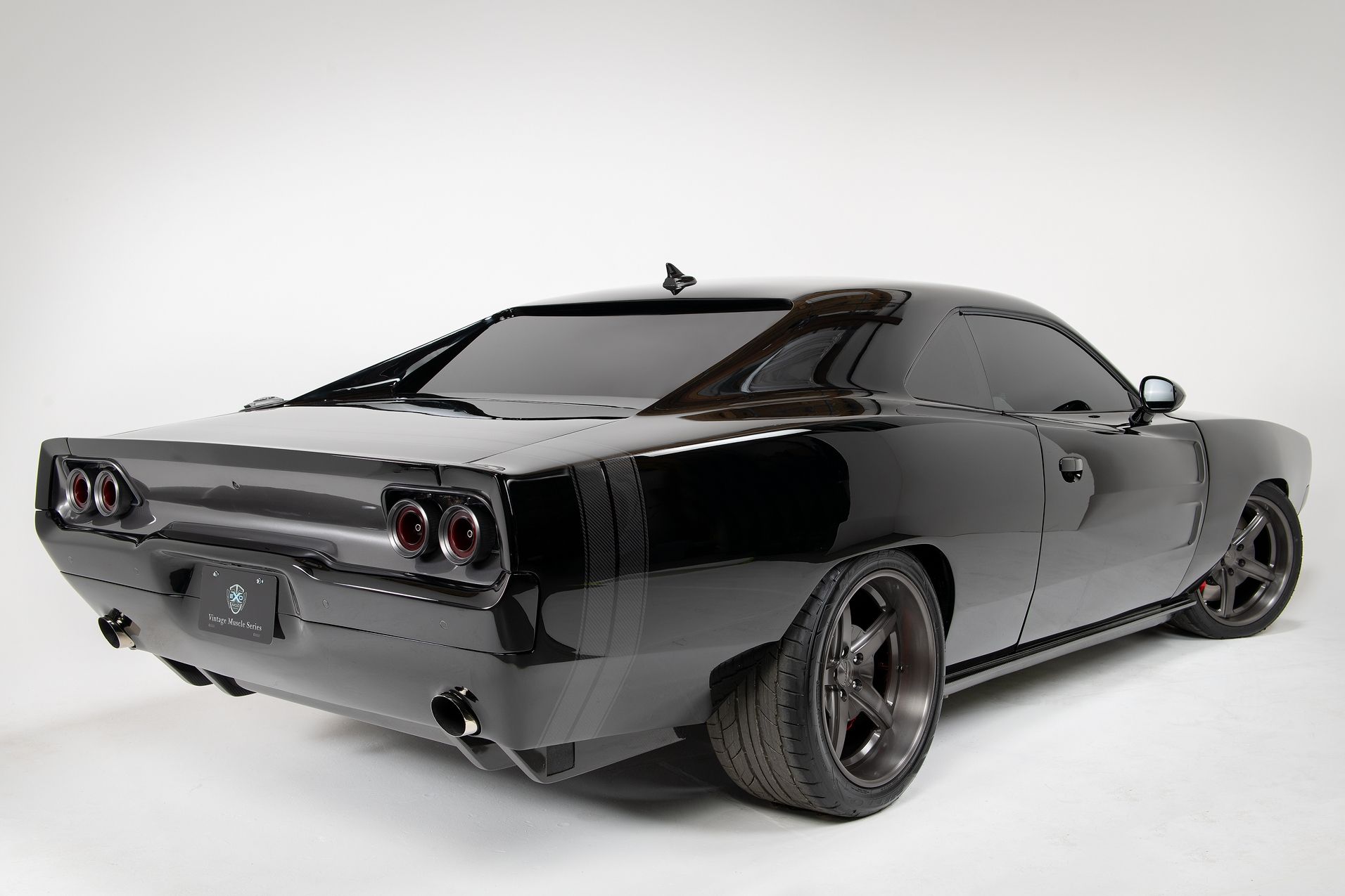 New Dodge Challenger Gets Carbon Fiber 1968 Charger Body