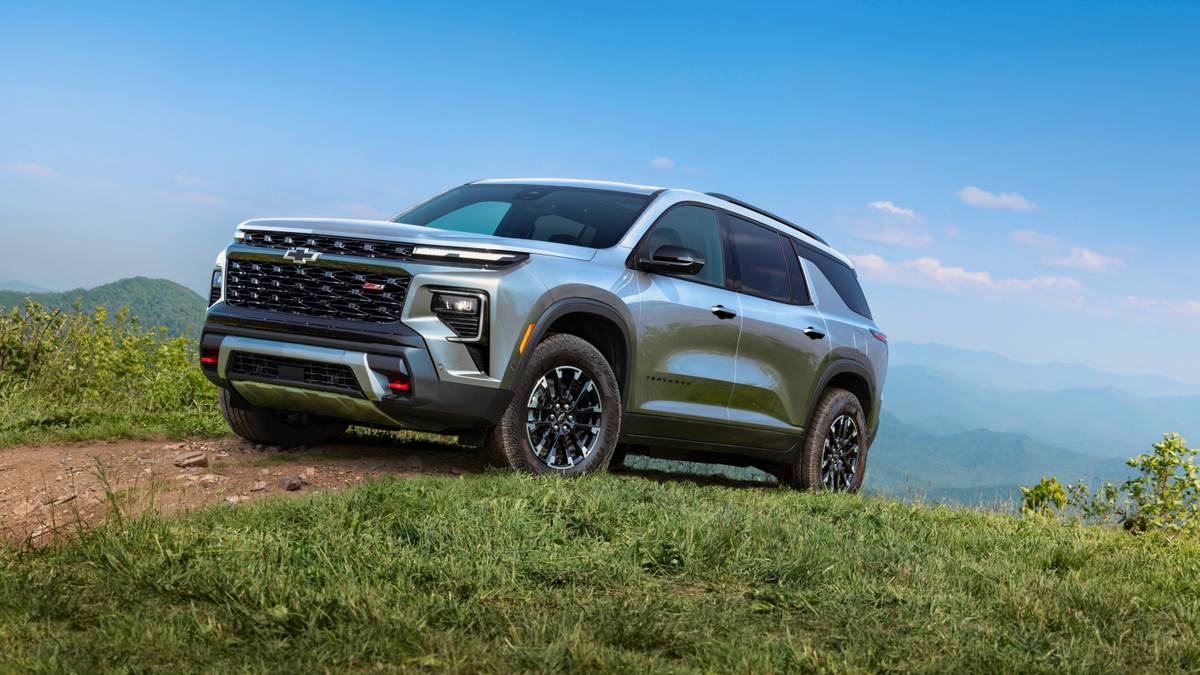Chevrolet Traverse: Review, Pricing, Photos, and Specs