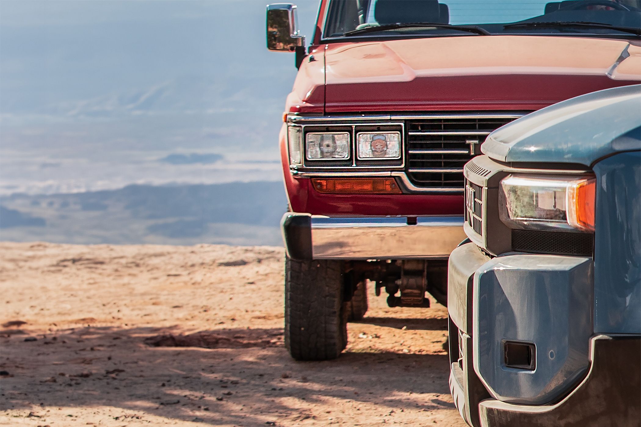 New Toyota Land Cruiser Reveals First Look At Retro Face