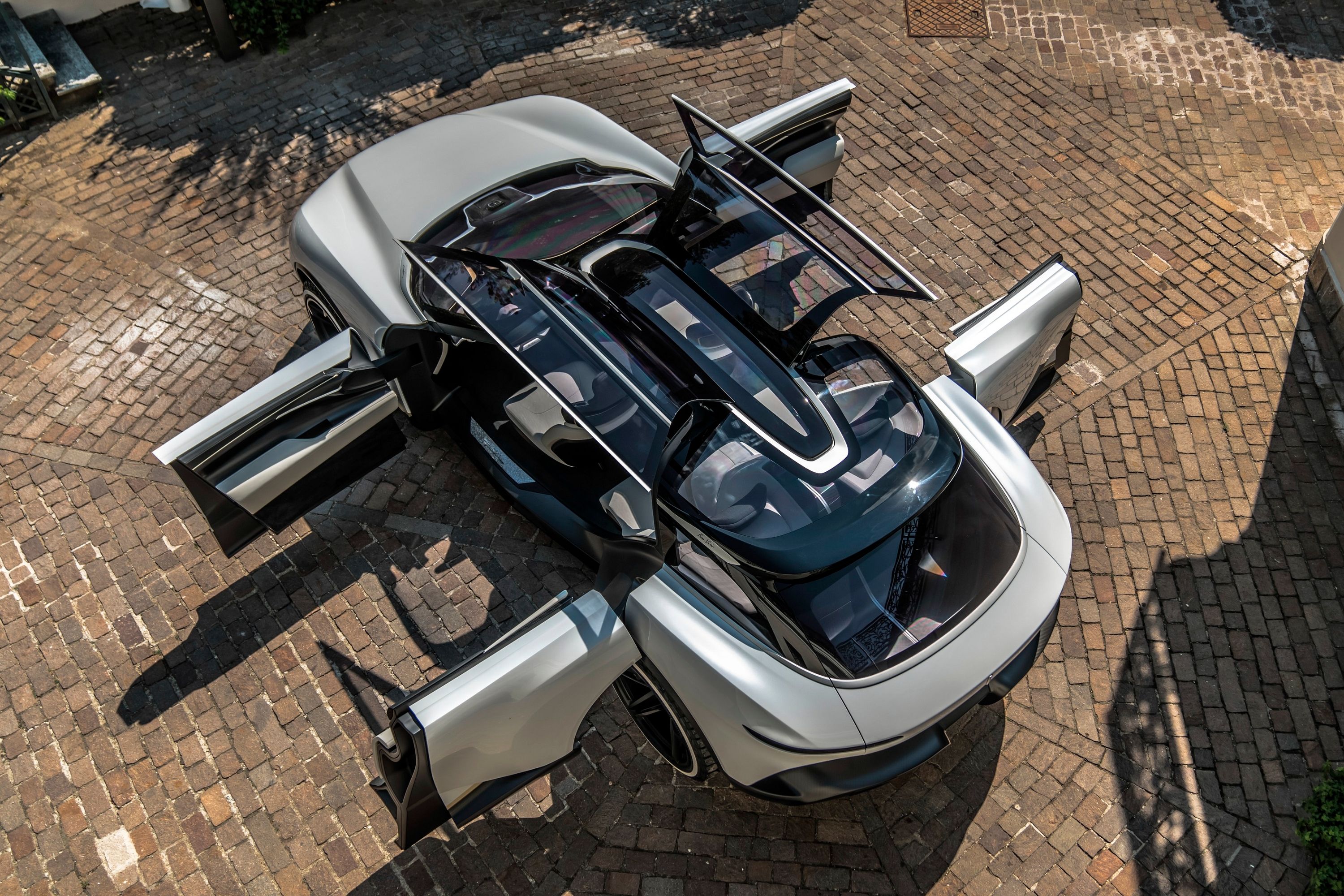 Pininfarina Battista Reversario Is A Special-Edition With A Unique Paint Scheme