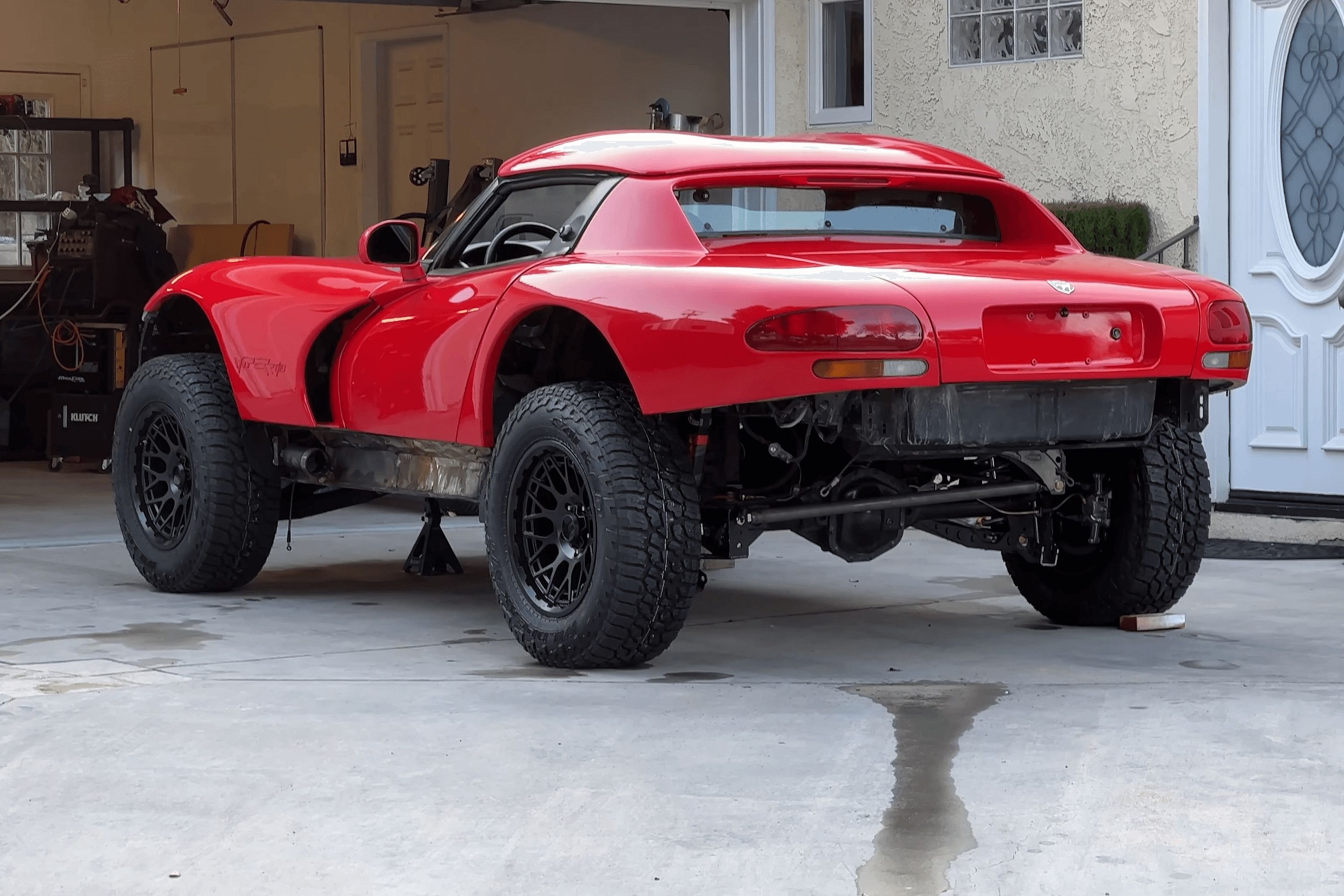 Dodge Viper Off-Roader Is A Poor Man's Porsche 911 Dakar