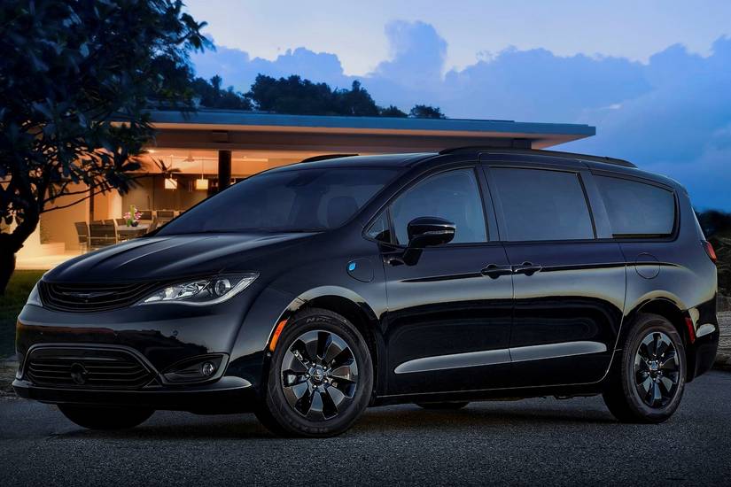 Automotive Noir: Your Guide To Murdered-Out Cars