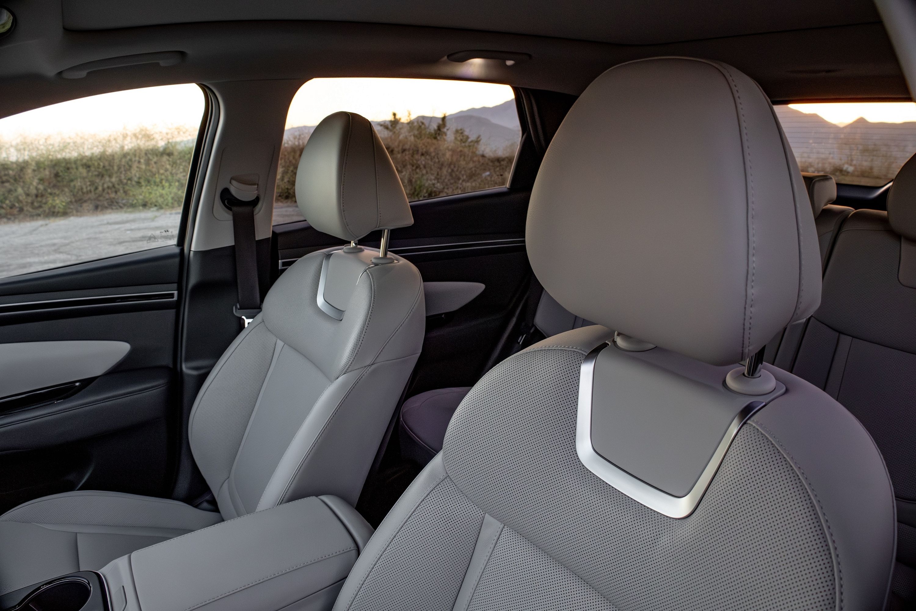 Best AWD Hybrid Cars of 2024 | New All-Wheel Drive Hybrid Vehicles ...