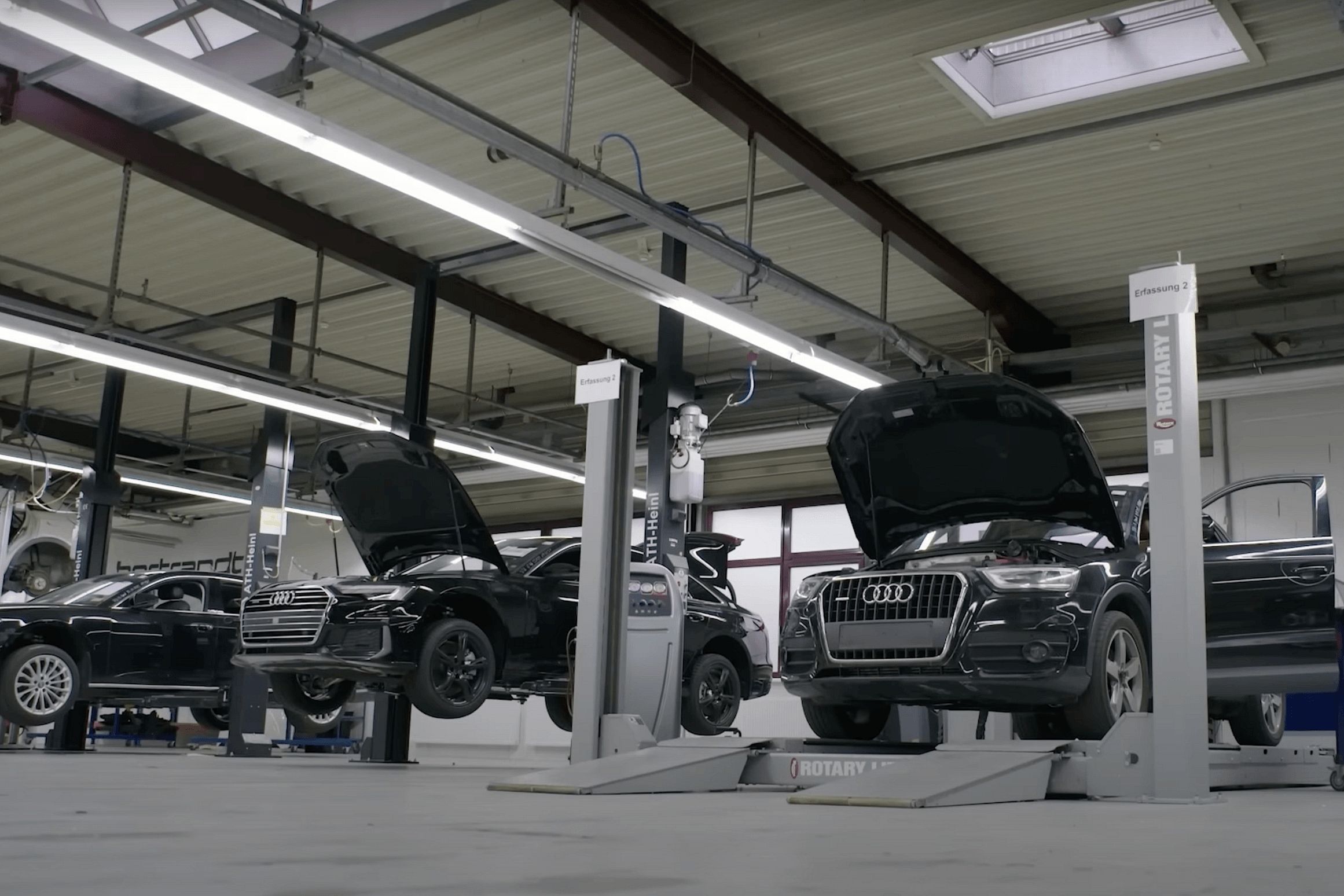 Watch Audi's In-House Chop Shop Recycle Old Cars For New Model Parts