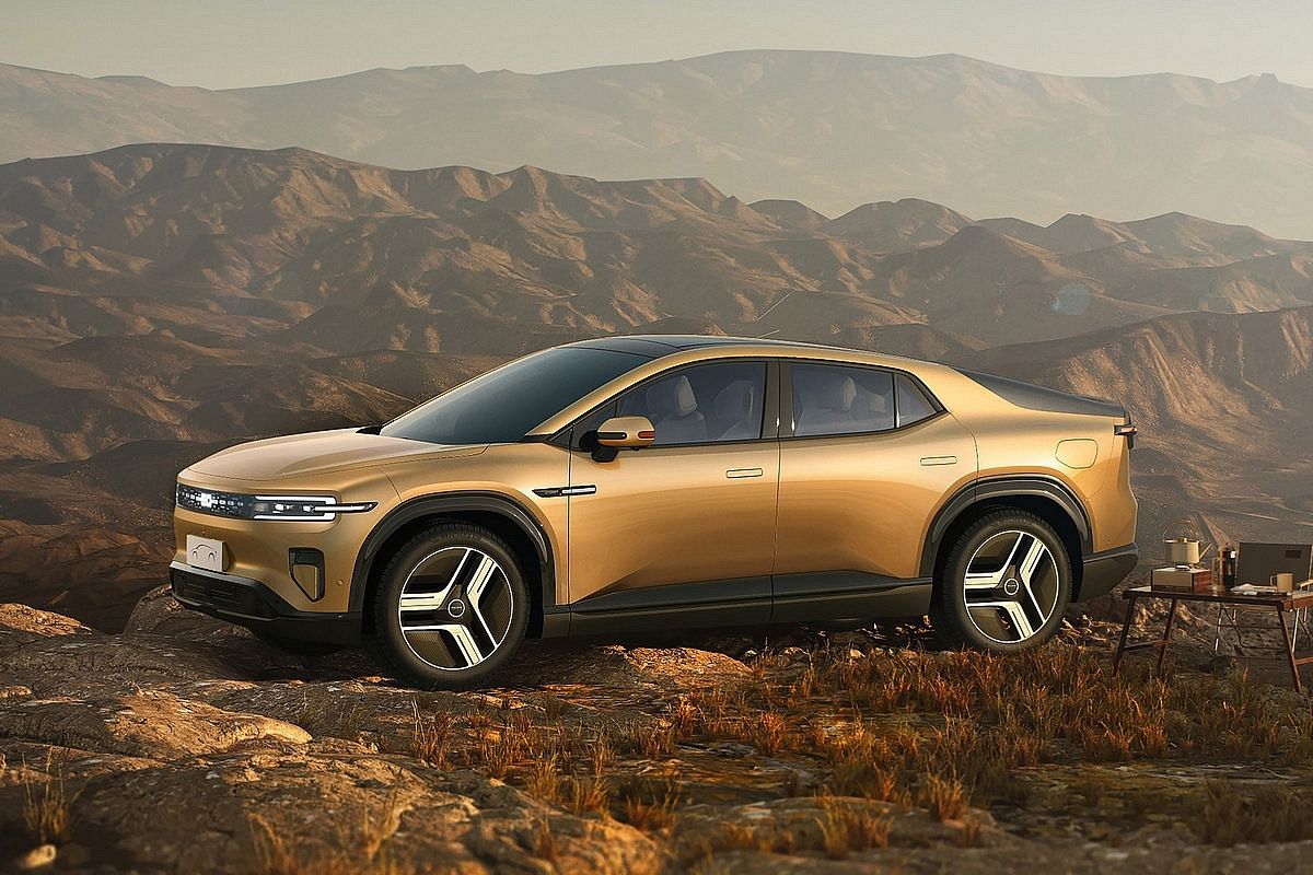 Chinese Electric SUV Can Transform Into A Pickup