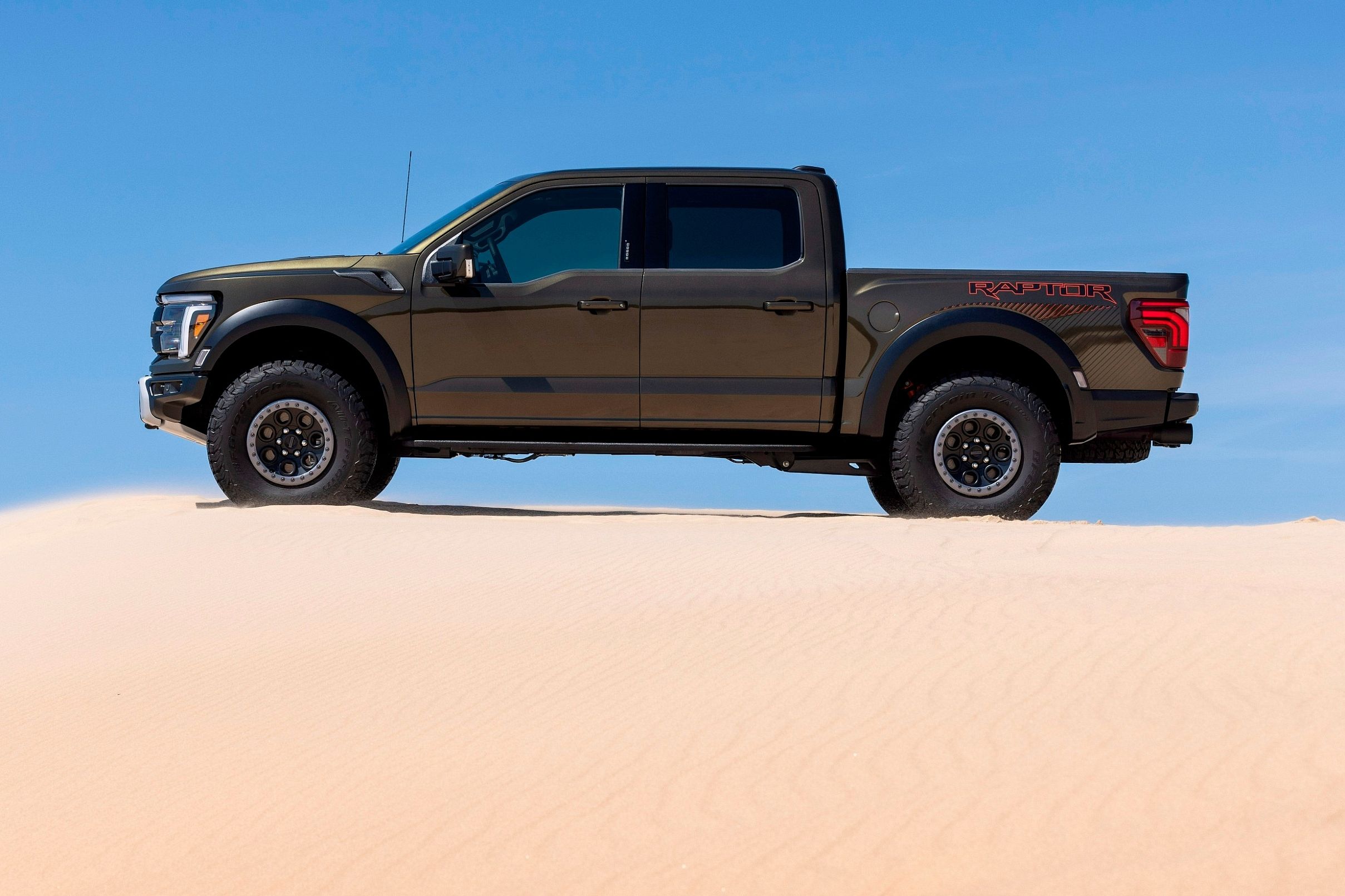 Best 6-Cylinder Pickup Trucks for 2024 | CarBuzz