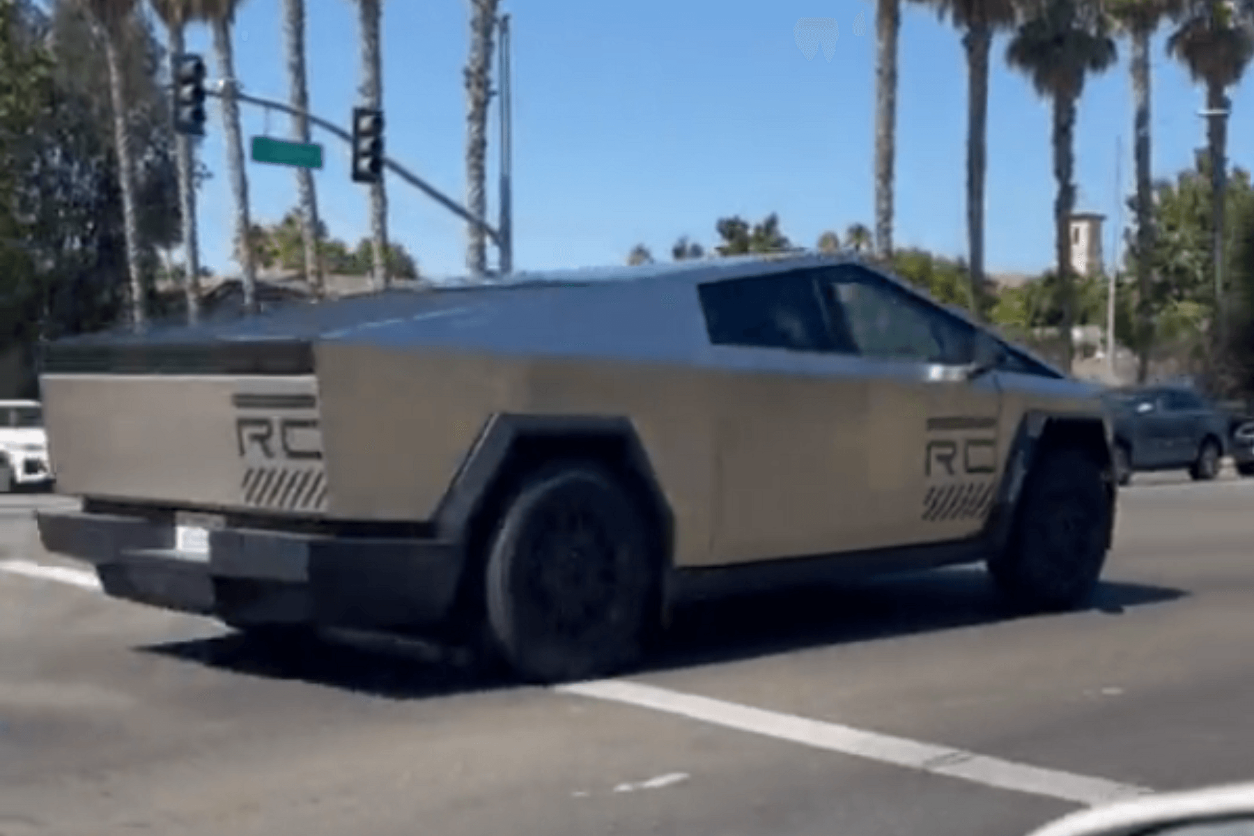 WATCH: Tesla Cybertruck Rockets From A Red Light, Looks Like It Would ...