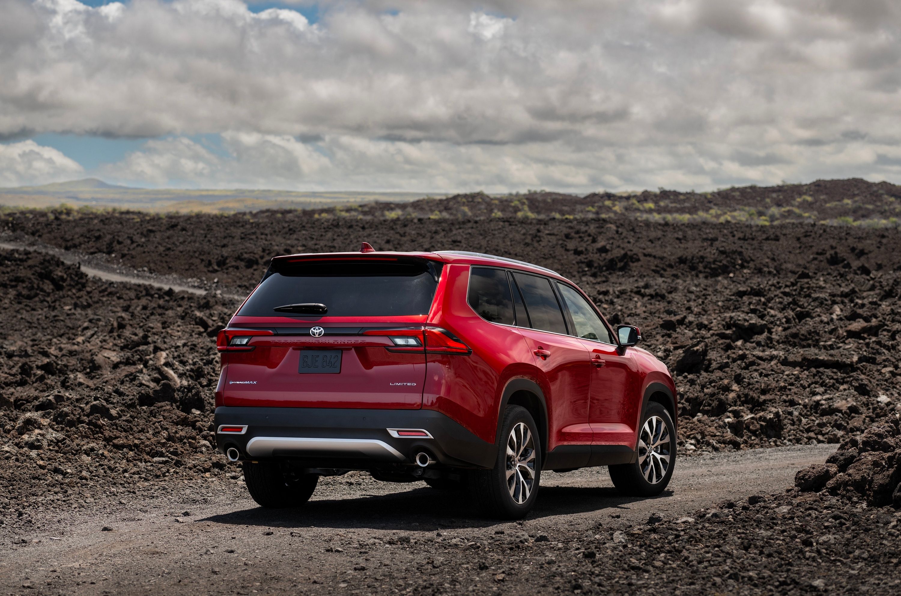 2024 Toyota Grand Highlander Images: Interior and Exterior Gallery