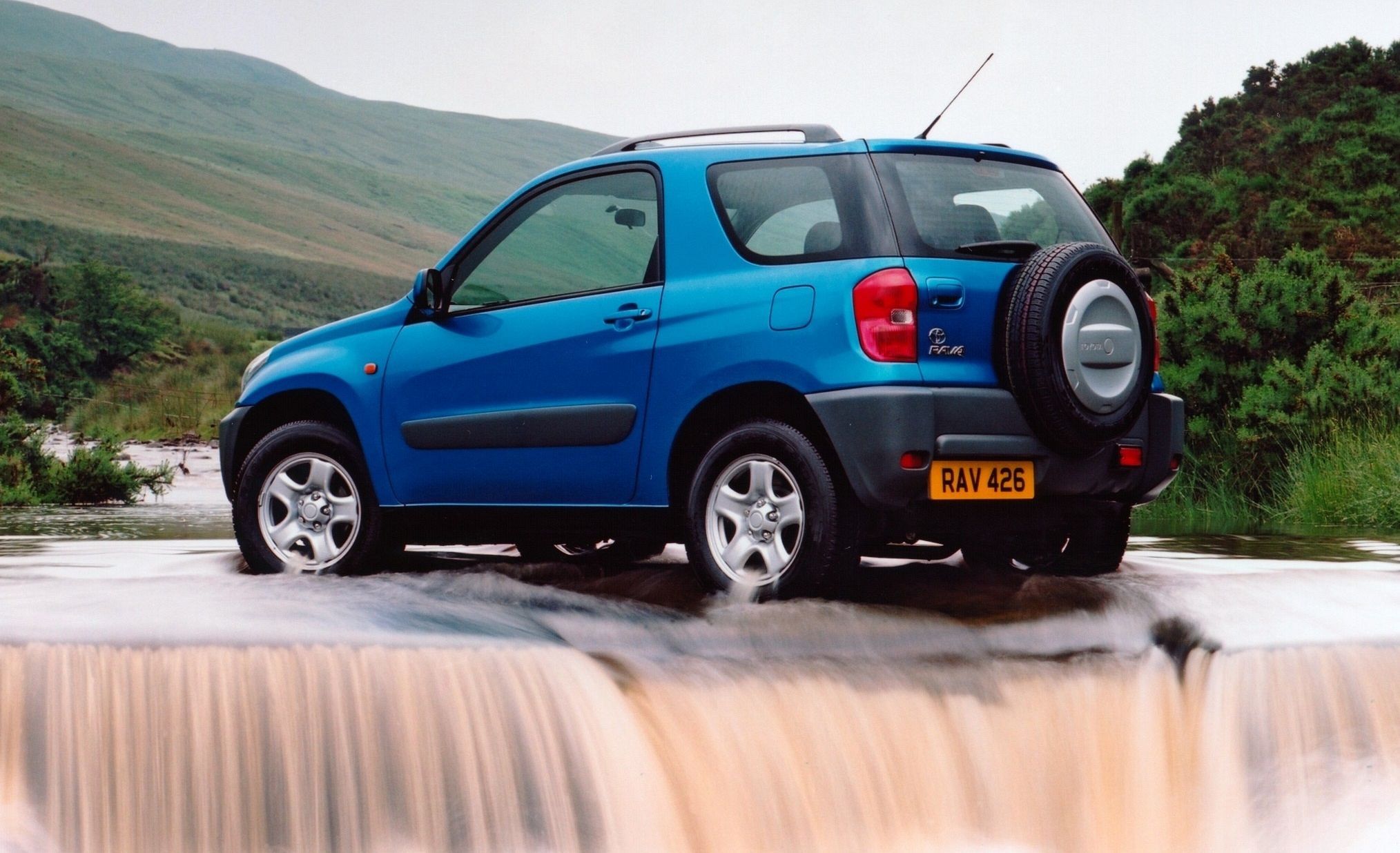 Ranking Every Toyota RAV4 Generation From Worst To Best