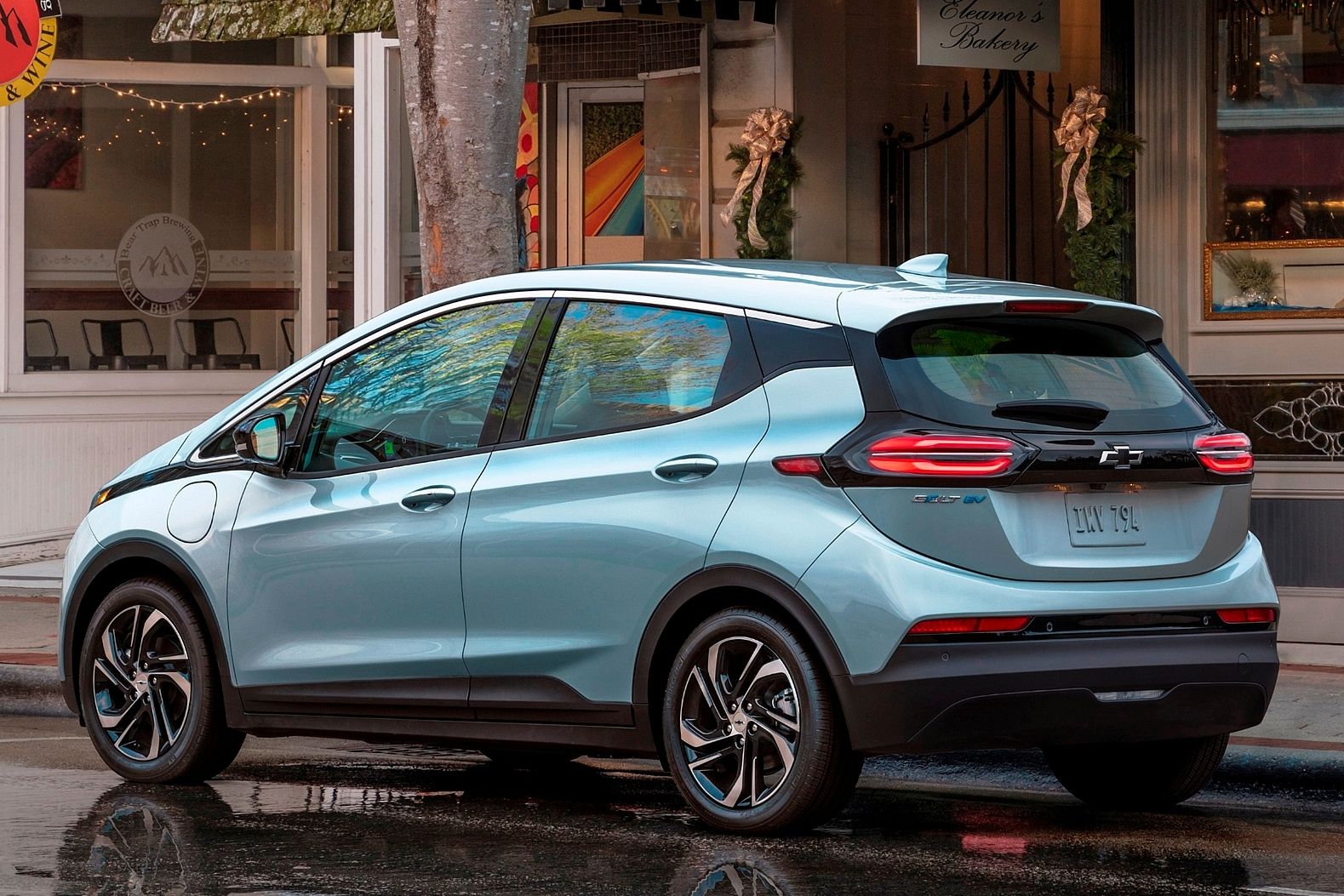 GM Shares Second-Gen Chevrolet Bolt Successor Details