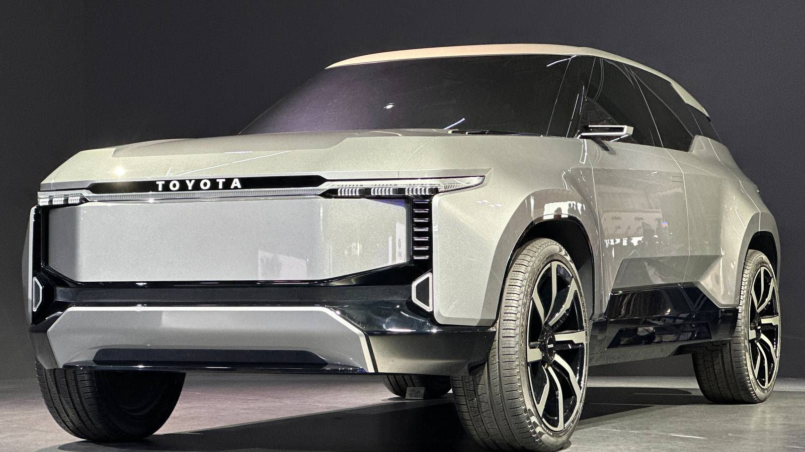 Electric Toyota Land Cruiser Previewed By Land Cruiser Se Concept