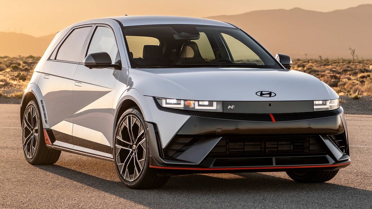2025 Hyundai IONIQ 5 N Interior Photos