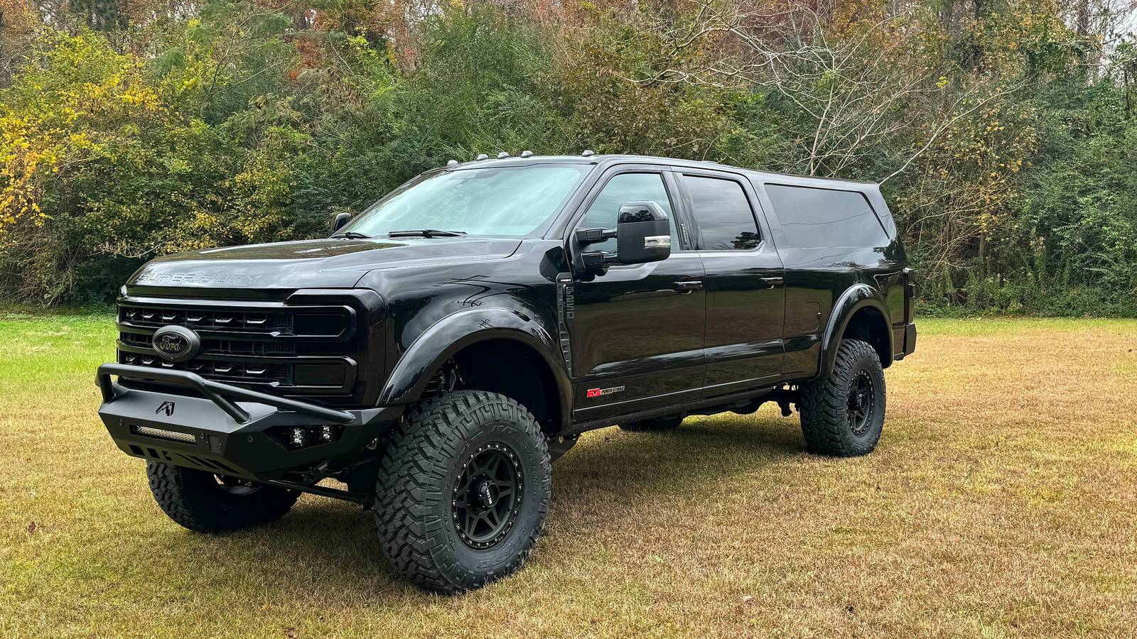 Murdered-Out MegaRexx SVN Is A Nine-Seater Excursion Replacement