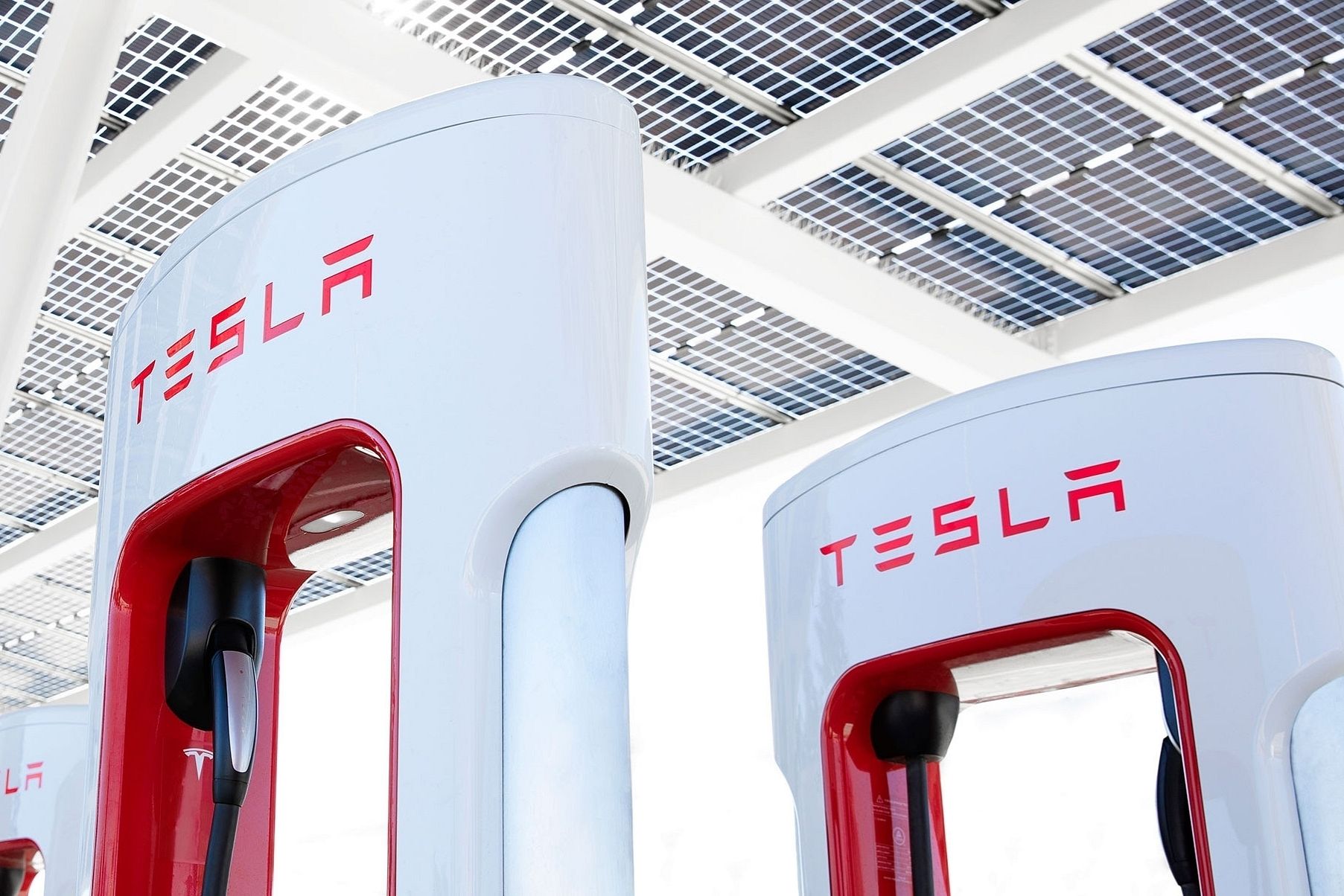 How Long Does A Tesla Battery Last? The Surprising Truth About Tesla ...
