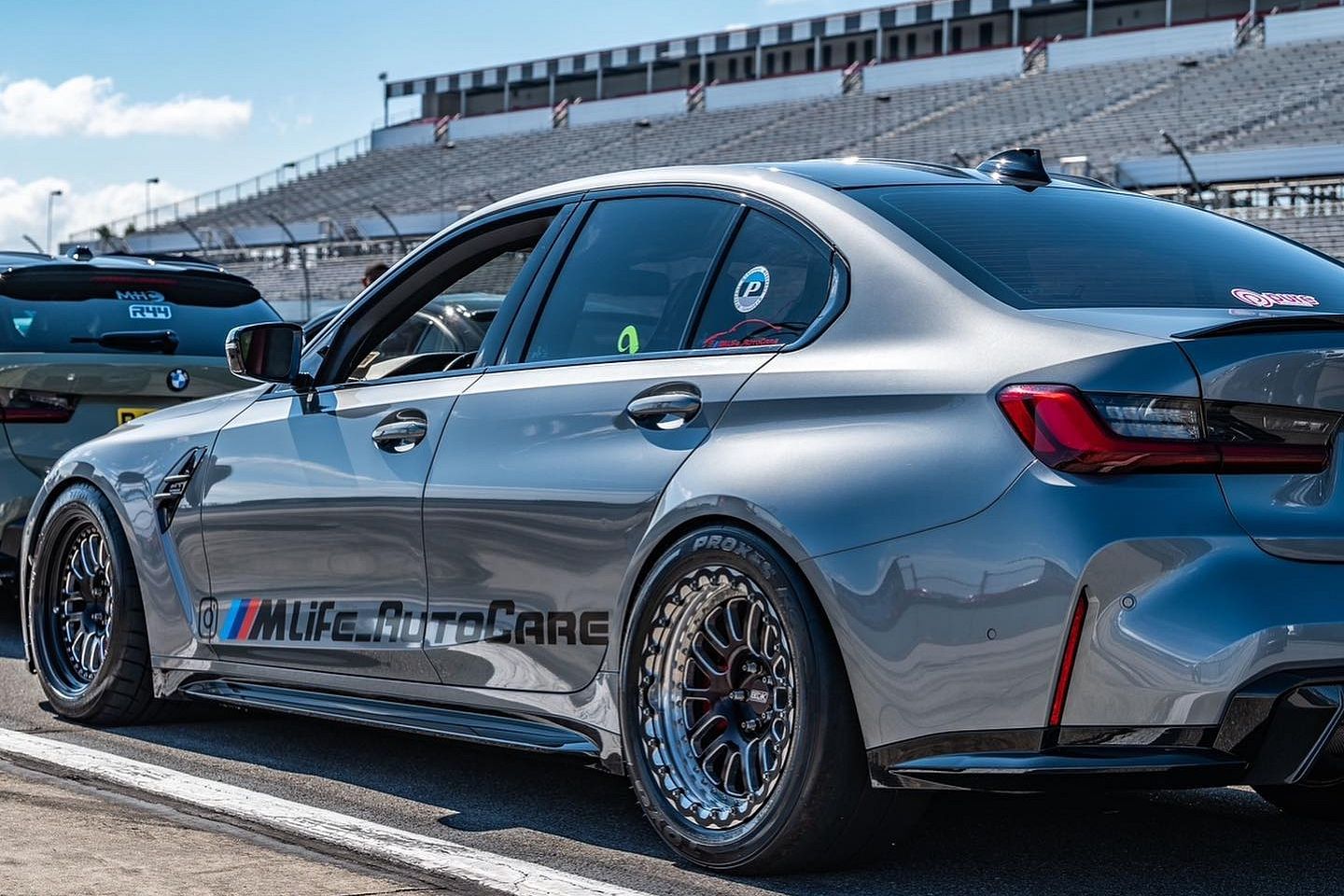 BMW M3 Sets World Record 8.5-Second Quarter-Mile