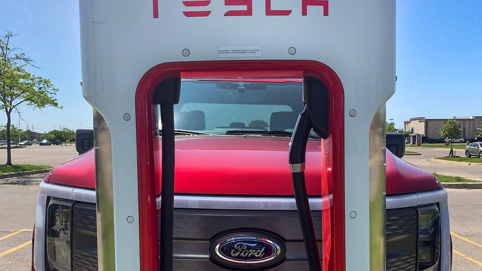 Ford Will Provide Free NACS Fast Charging Adapter For EV Owners