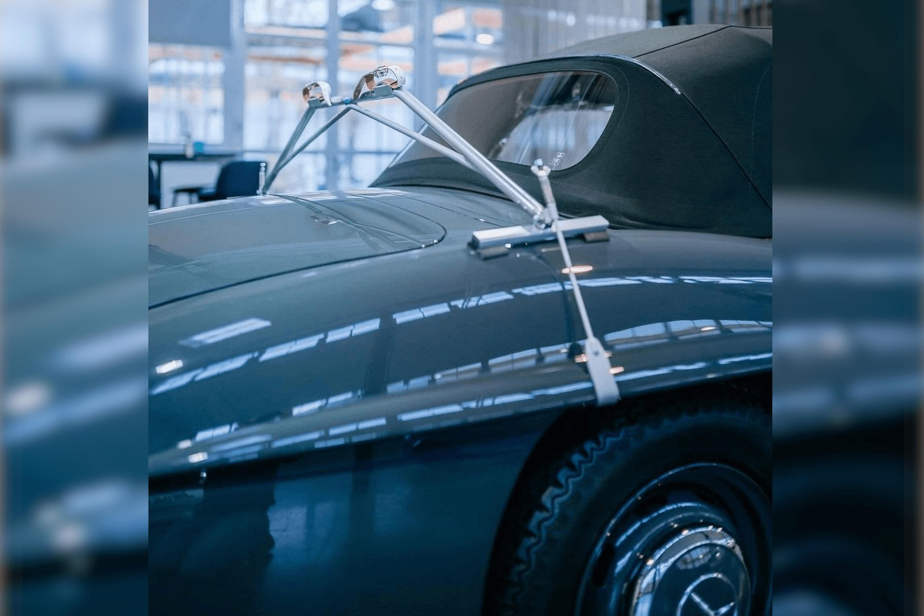 Mercedes-Benz Now Selling Ski Racks For Original 300 SL Roadster