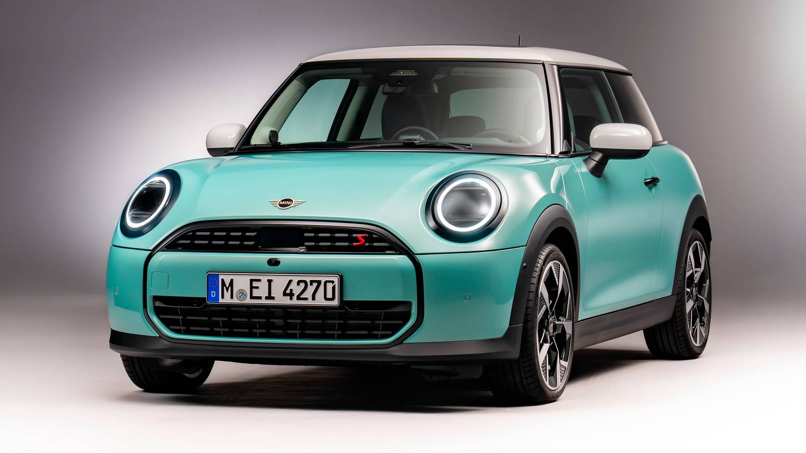 2025 Mini Cooper Debuts With Minimalist Look And More Powerful Gasoline ...