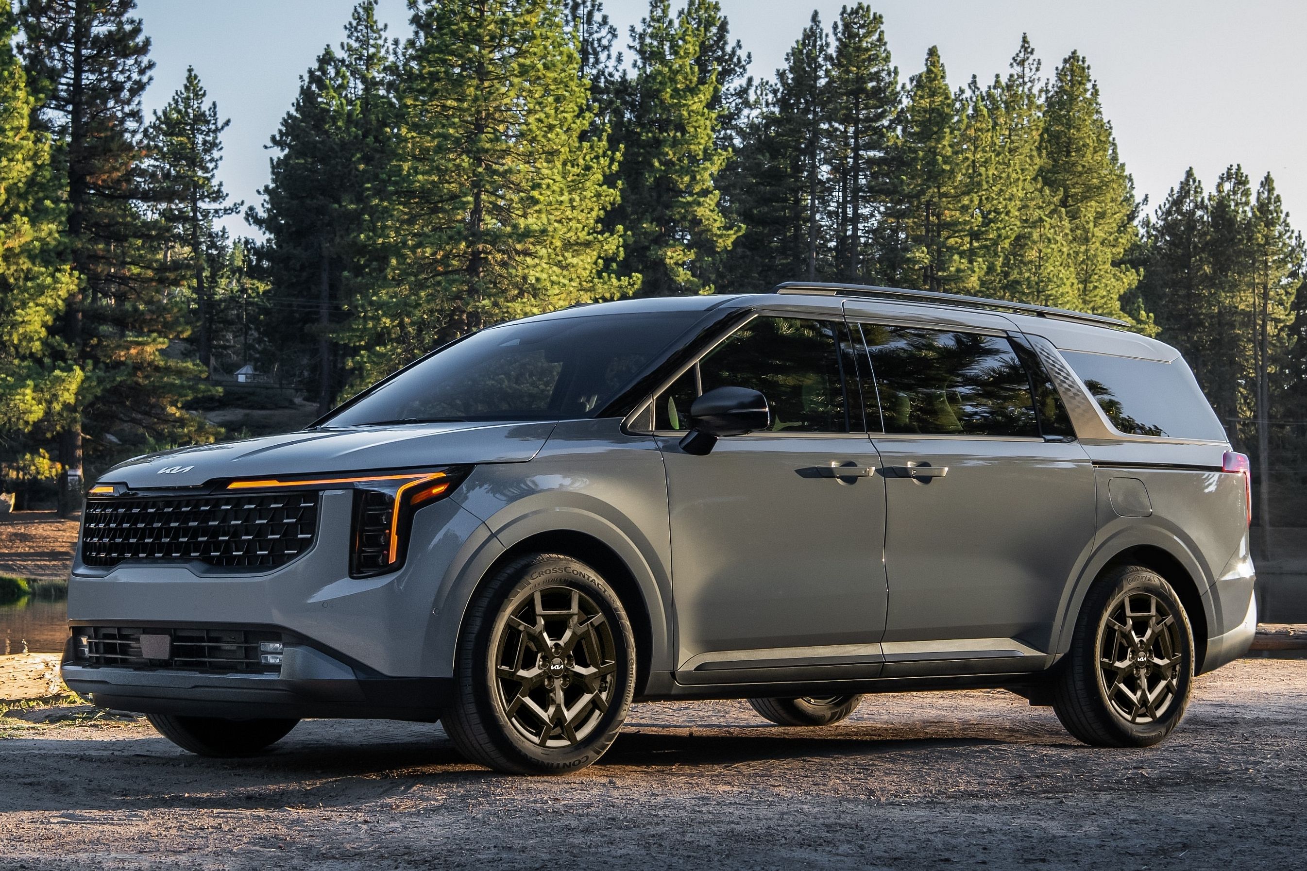 2026 Kia Carnival Pricing, Photos & Specs