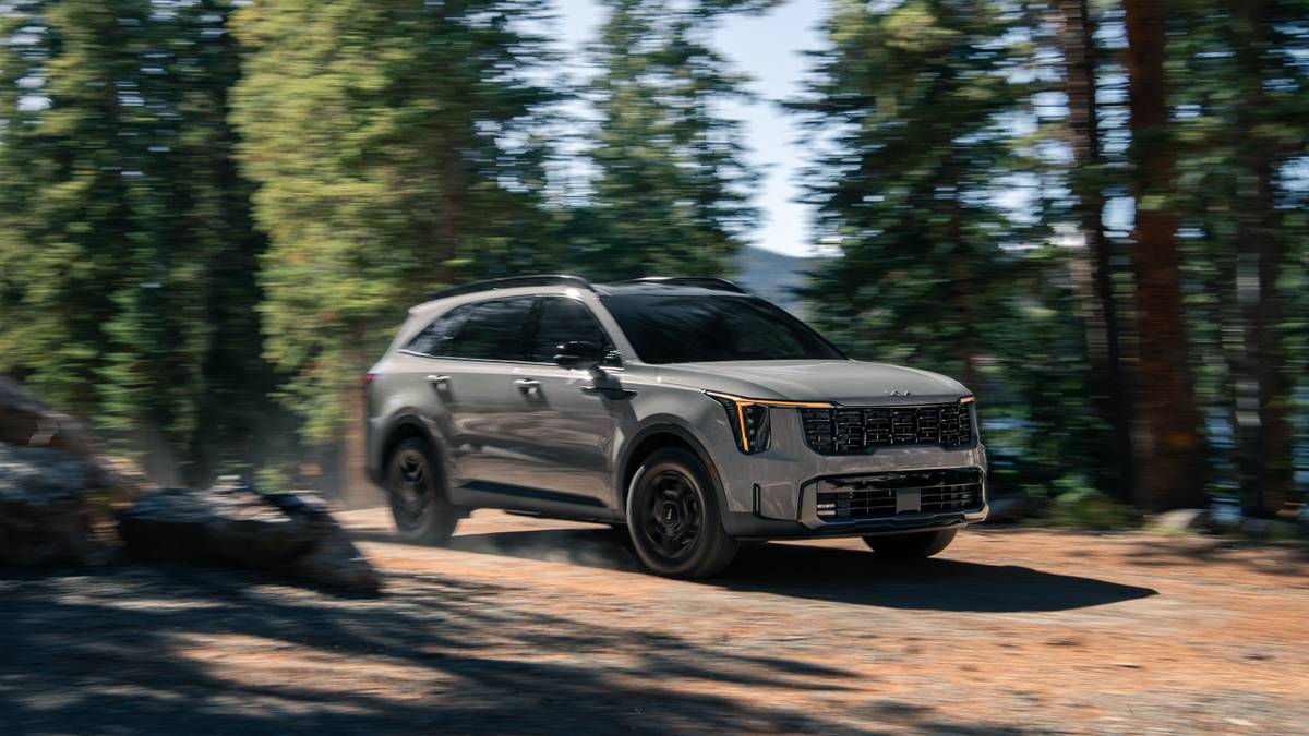 2026 Kia Sorento Pricing, Photos & Specs