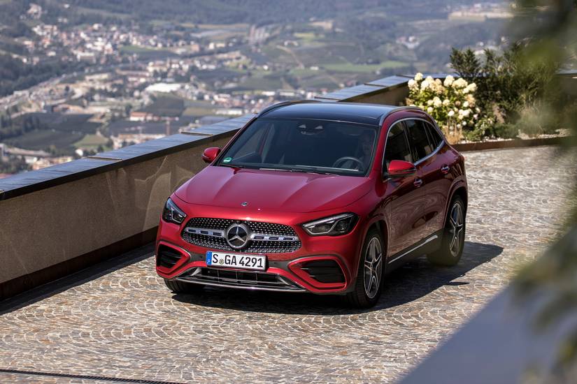 2025 Mercedes-Benz GLA-Class SUV Pricing, Photos & Specs