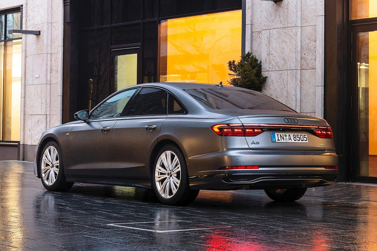 ICE-Powered Audi A8 Sticking Around Until 2027