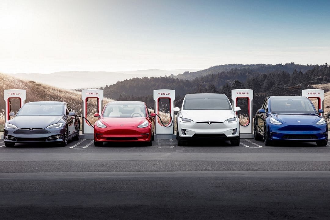 Trade Your Car For A Tesla And Get Free 5,000 Miles Of Supercharging ...