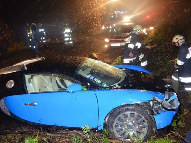 Bugatti Veyron Crashwater Bugatti Veyron Vitesse Crashes In The Andes
