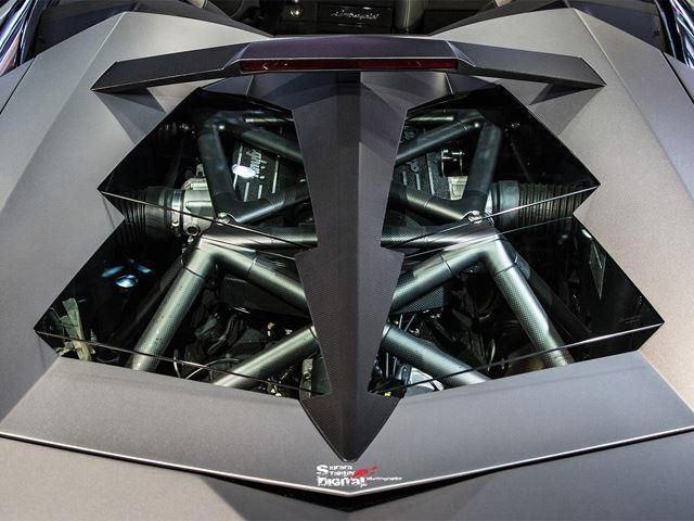 Vista Lateral Del Lamborghini Reventon Roadster