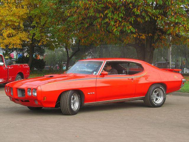 This Hemi Cuda Vs. GTO Judge Drag Race Is The Baddest Thing You'll See ...