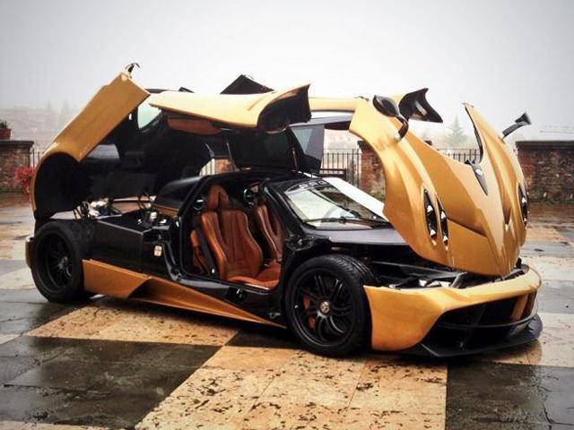 The Founder Of Pagani Talks Future Production Numbers And Ferrari Vs ...