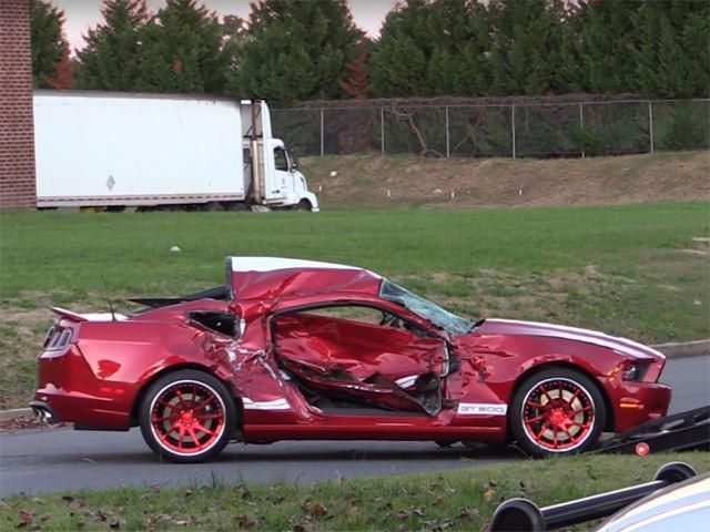 This Is One Of The Nastiest Shelby Mustang GT500 Crashes Ever