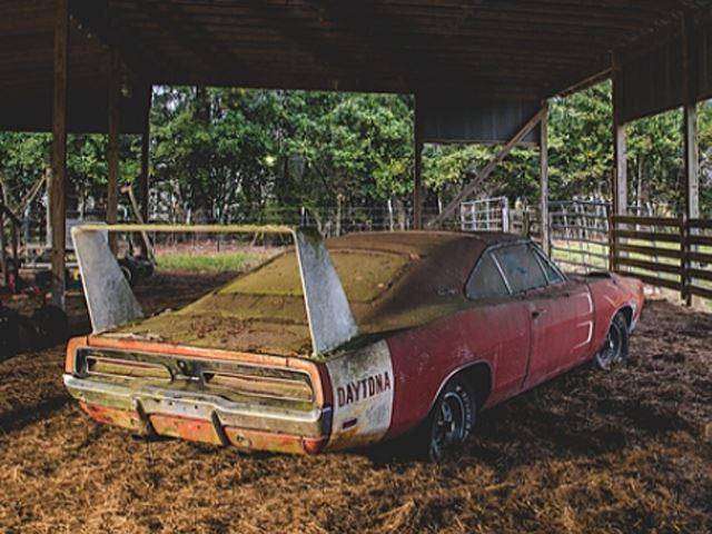 Because It Deserves A Second Chance: This 1969 Dodge Daytona Barn Find ...